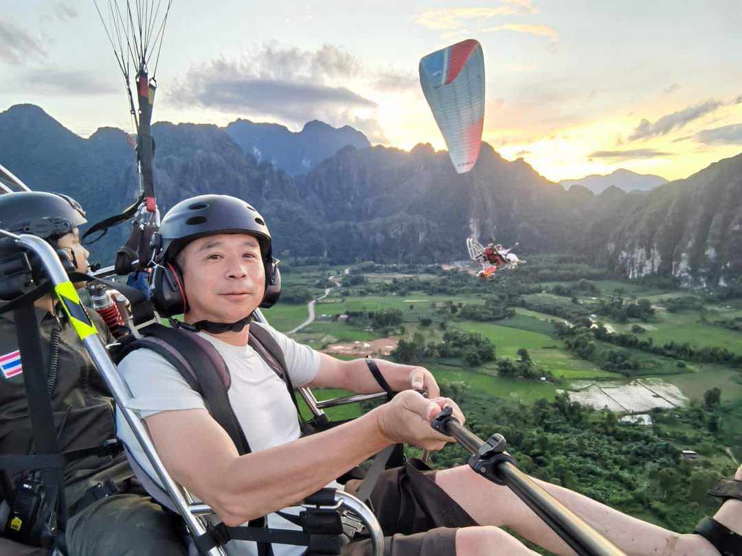 Soar Like a Bird – Experience Paragliding in Vang Vieng